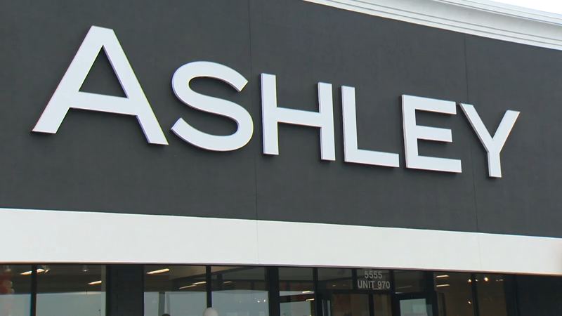Ashley Furniture celebrates grand opening in Niles | Niles News | wfmj.com
