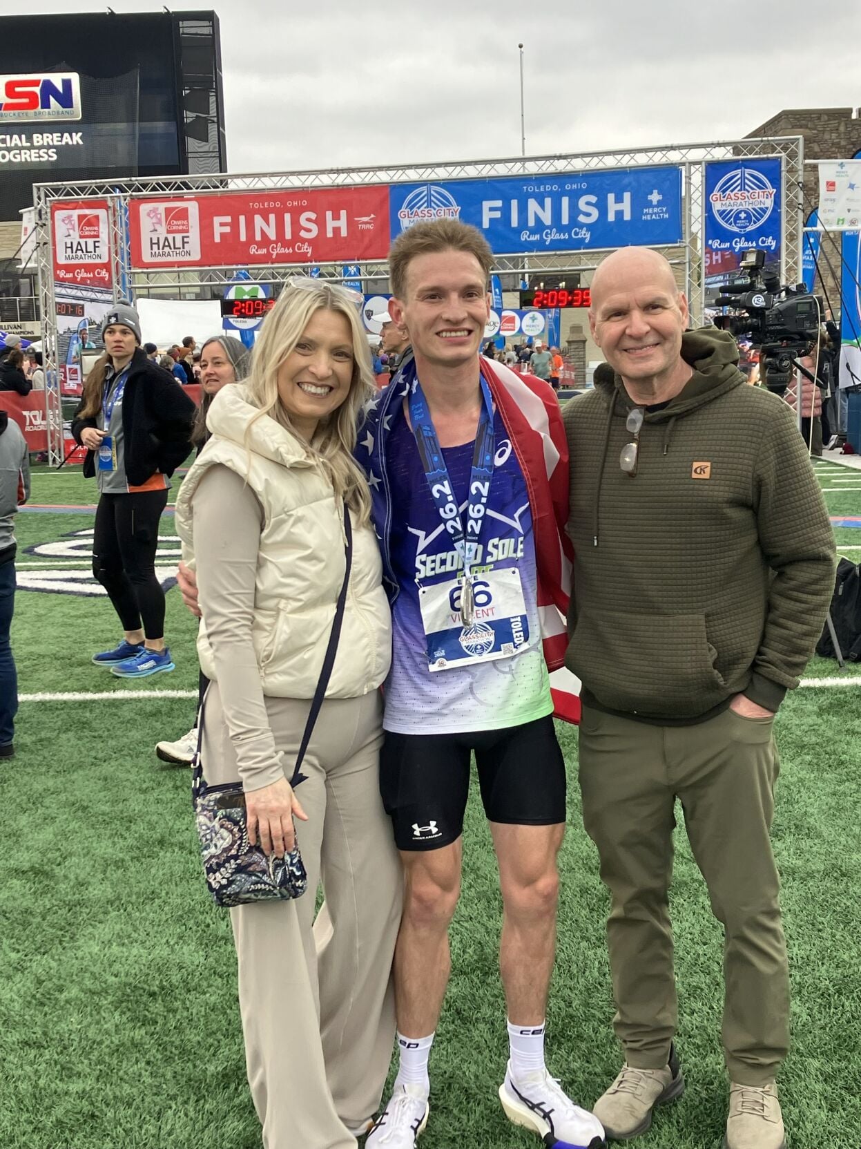 Howland graduate Vinny Mauri talk of running world after winning Toledo ...