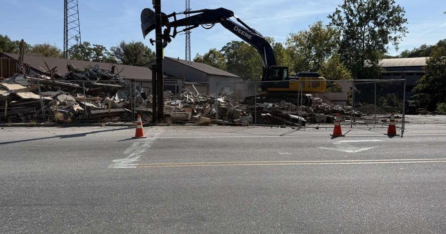Century-old Struthers building, former Los Gallos demolished | Local ...