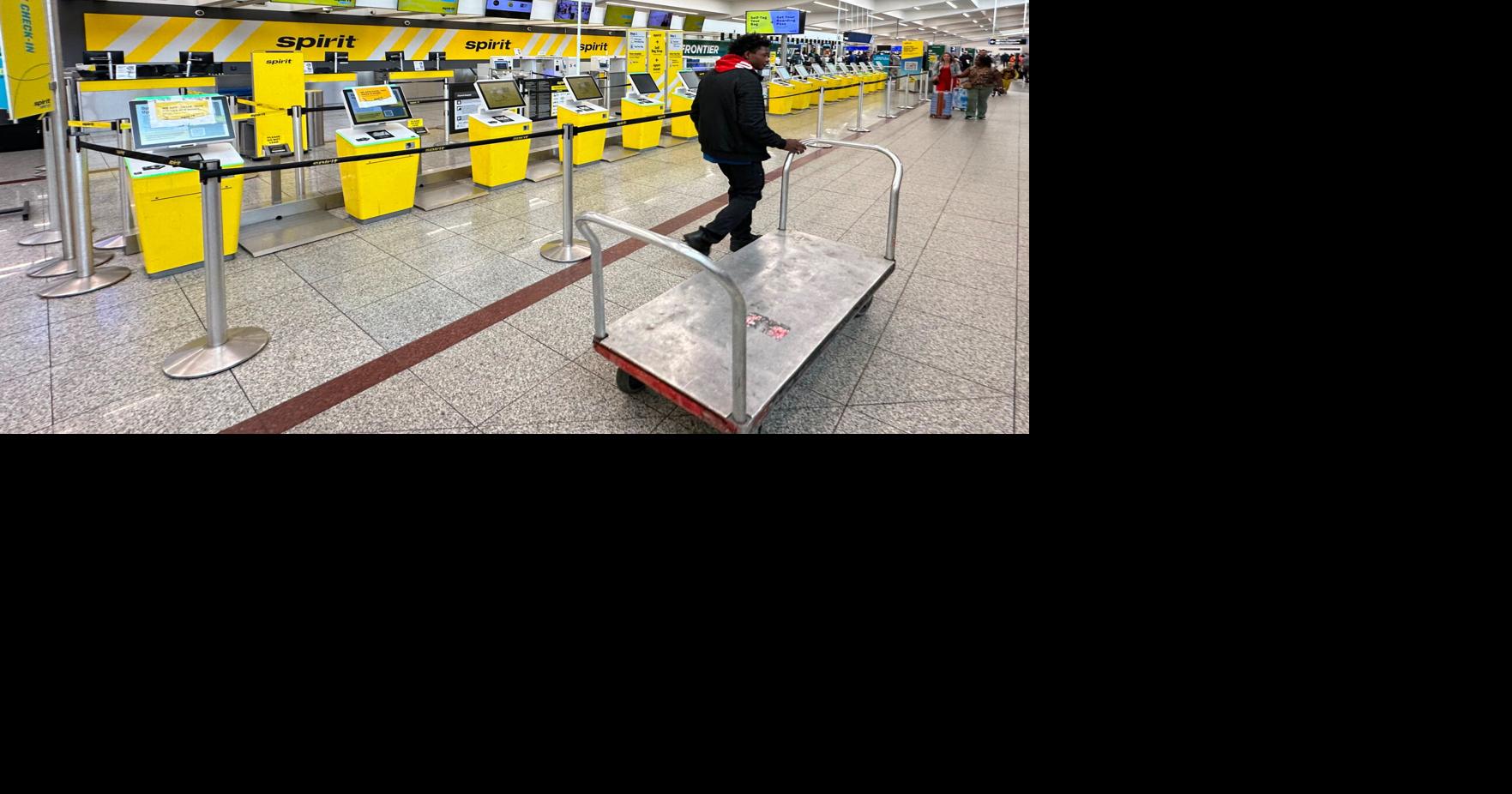 Spirit Airlines shuts down as company says it can't keep up with higher ...