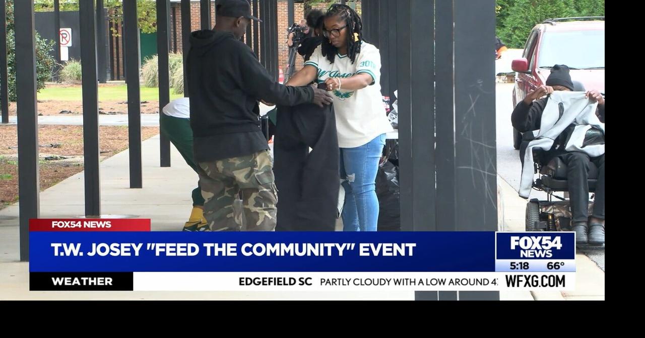 Josey High School’s class of ’94 gives back with annual "Feed the ...