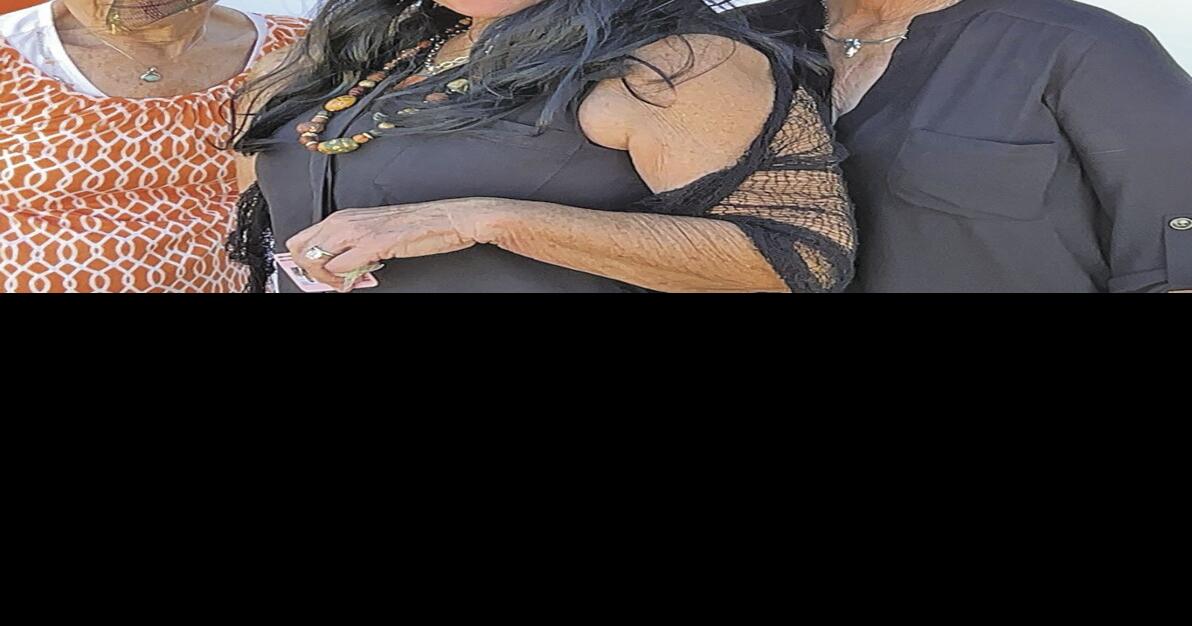 Las Senoras recognize 25-year members during Fall Fling | Around Town ...