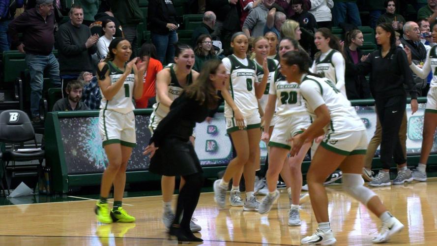 Bearcats Women's Basketball Fends Off Defending Conference Champion ...