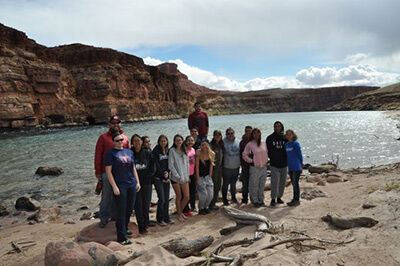 Grand Canyon School senior field trip | Photo Galleries | williamsnews.com