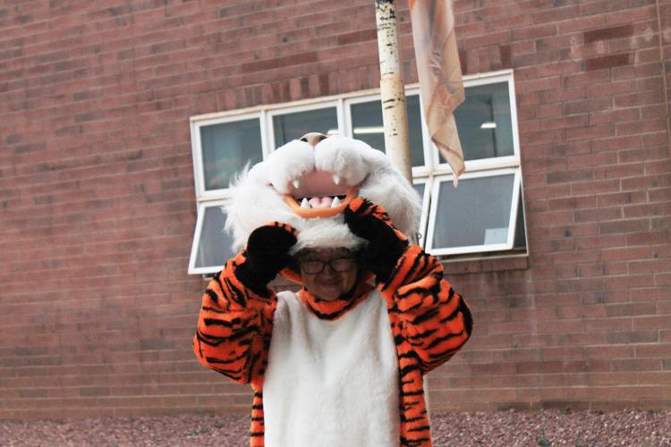Leupp Elementary School First Day | Photo Galleries | williamsnews.com