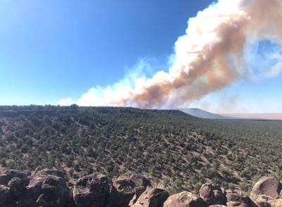 Monument Fire northwest of Ash Fork at 600 acres | News | williamsnews.com
