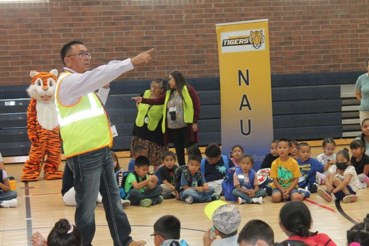 Leupp Elementary School First Day | Photo Galleries | williamsnews.com