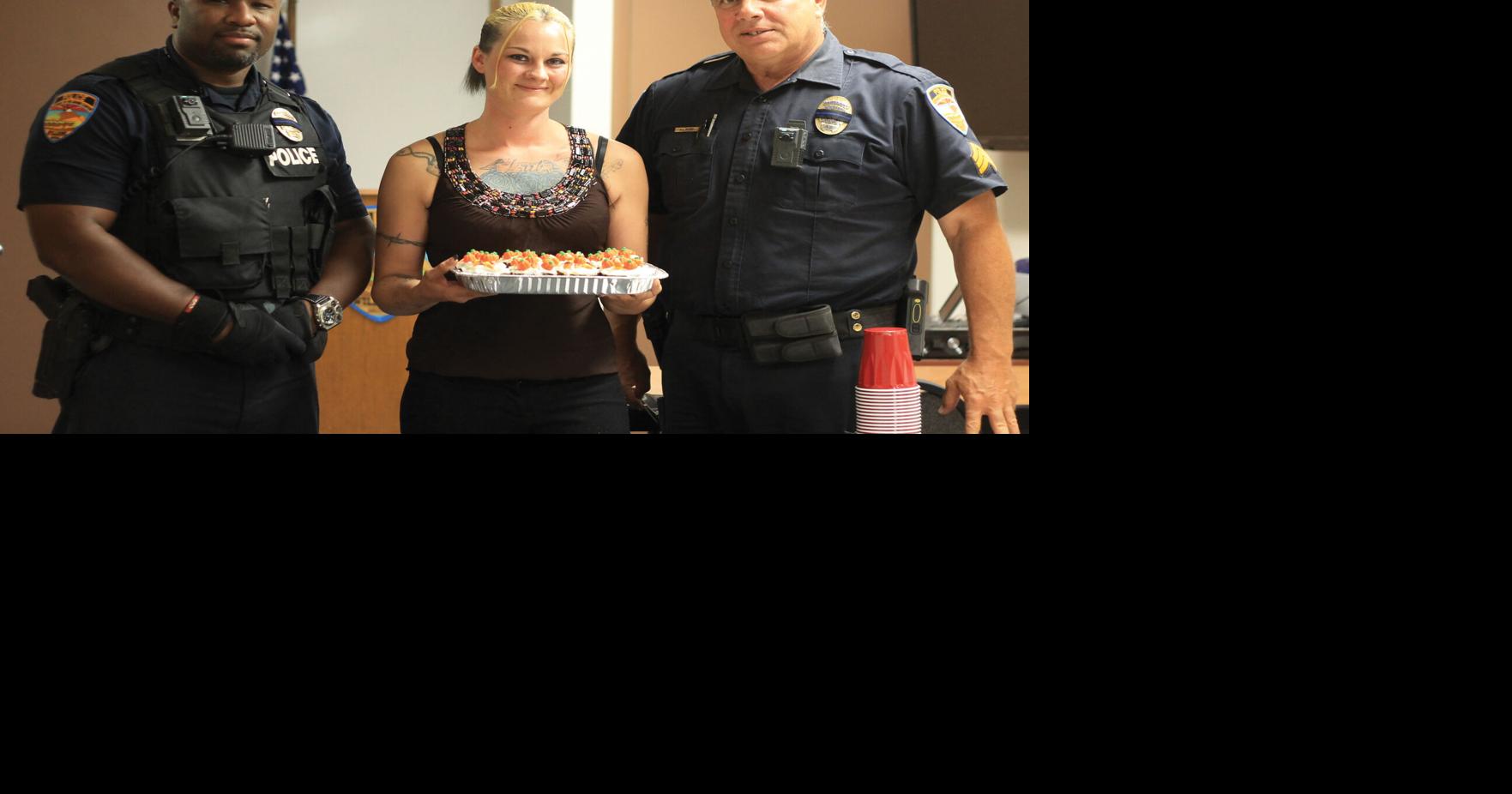 Williams Police Department gets a sweet treat | Features | williamsnews.com
