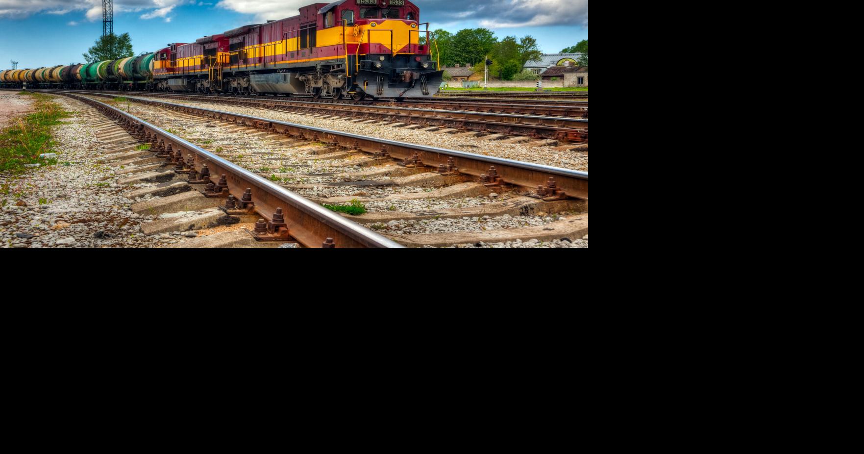 Train hauling corn syrup derails in western Arizona; no injuries ...
