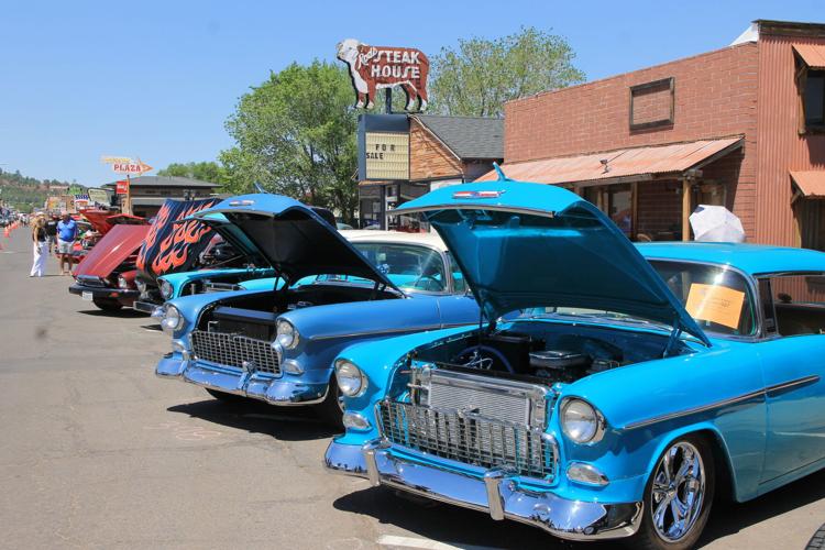 Cruising for a good time at Williams Historic Route 66 Car Show ...
