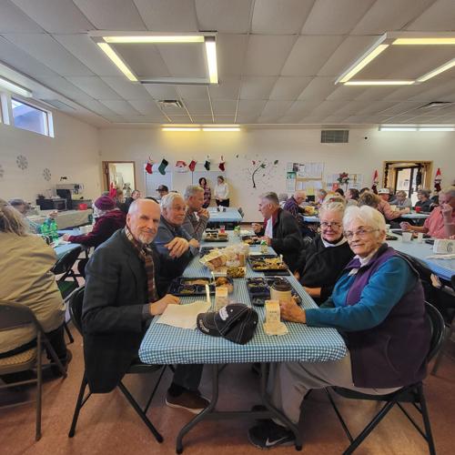 Williams Senior Center dinner | Photo Galleries | williamsnews.com
