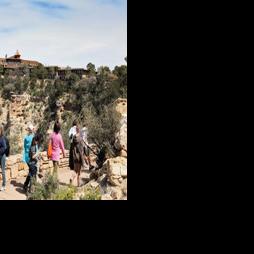 Shuttle bus service between Grand Shuttle bus service between Canyon ...