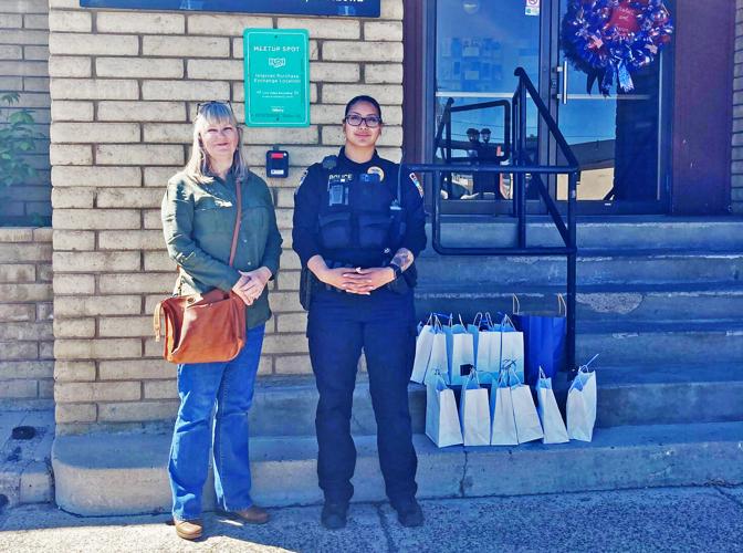 Thin Blue Line donates appreciation bags to Williams Police Department ...