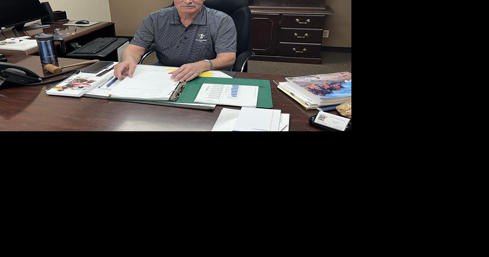 Don Dent begins term as Williams' new mayor | News | williamsnews.com