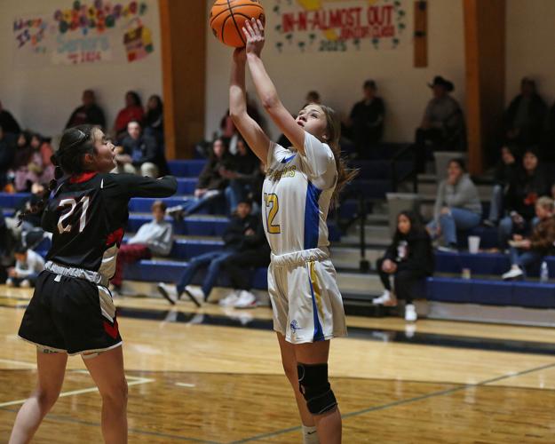 Ash Fork Spartans basketball preps for post season play | Photo ...