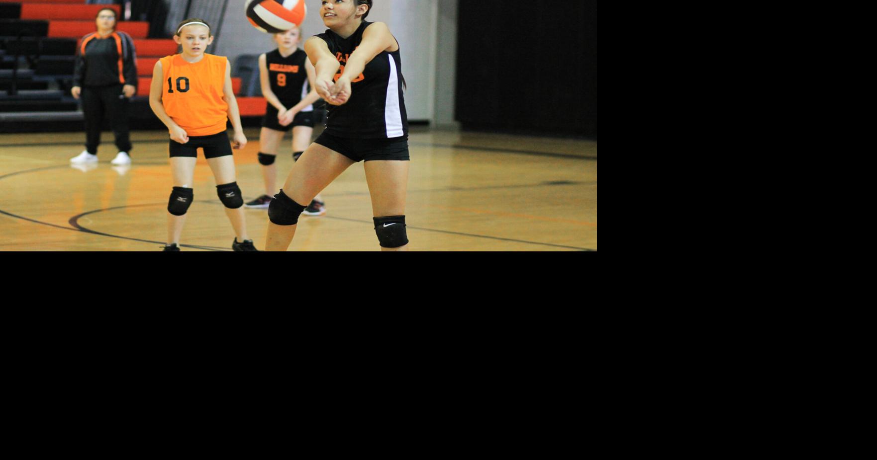 Middle school Falcons face-off with Spartans (photo gallery) | Sports ...