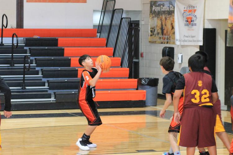 Falcons host middle school teams | Photo Galleries | williamsnews.com