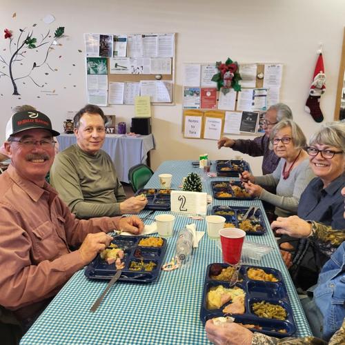 Williams Senior Center dinner | Photo Galleries | williamsnews.com
