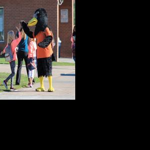 Photo: Williams students head back to class | Features | williamsnews.com