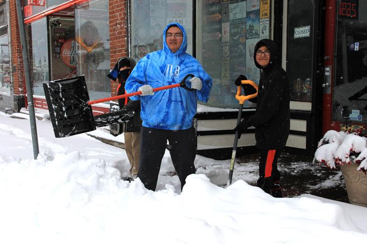 Thanksgiving Snow Storm | Photo Galleries | williamsnews.com