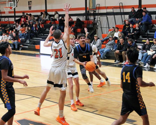 Williams boys win sixth straight | Sports | williamsnews.com