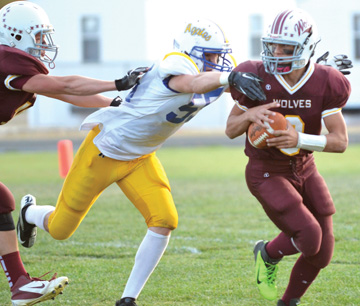 Watford City holds off Velva, 14-7 | Local Sports | willistonherald.com