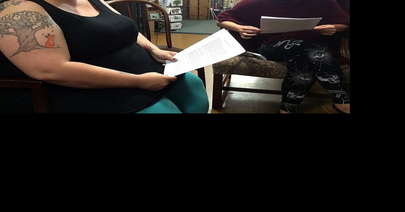 Tarot-reading lessons aim to fight stigma | | willistonherald.com