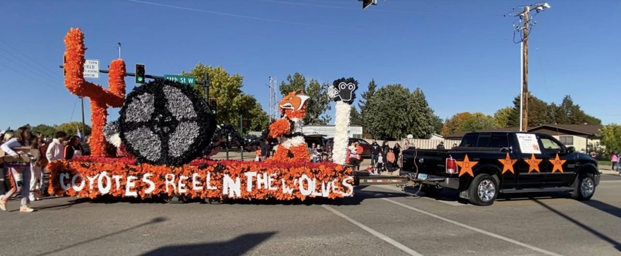 Williston celebrates homecoming with parade of floats | Williston ...