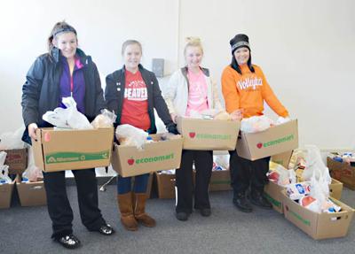 A helping hand at Christmas time | Local News | willistonherald.com