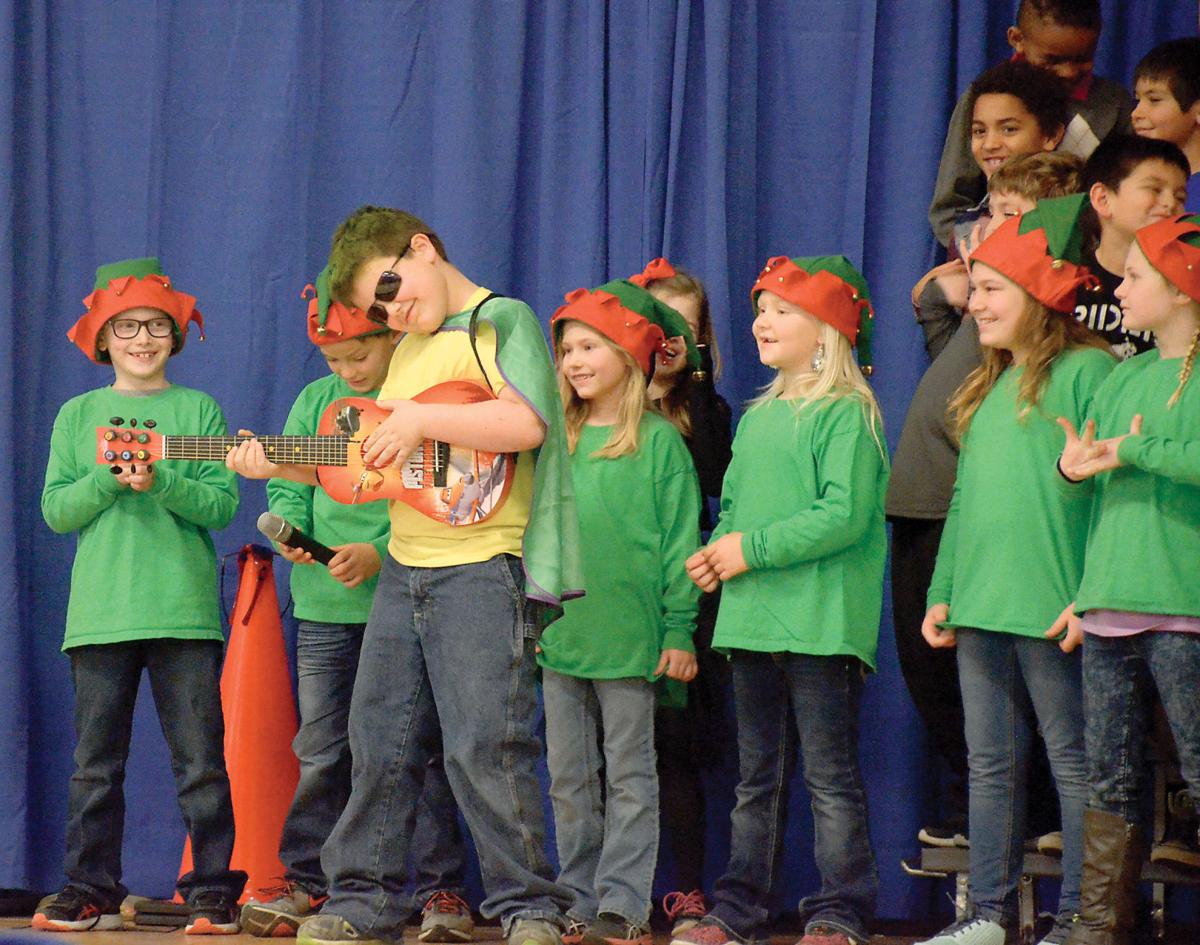 Wilkinson Elementary kids are uns-elf-ish | Local News Stories ...