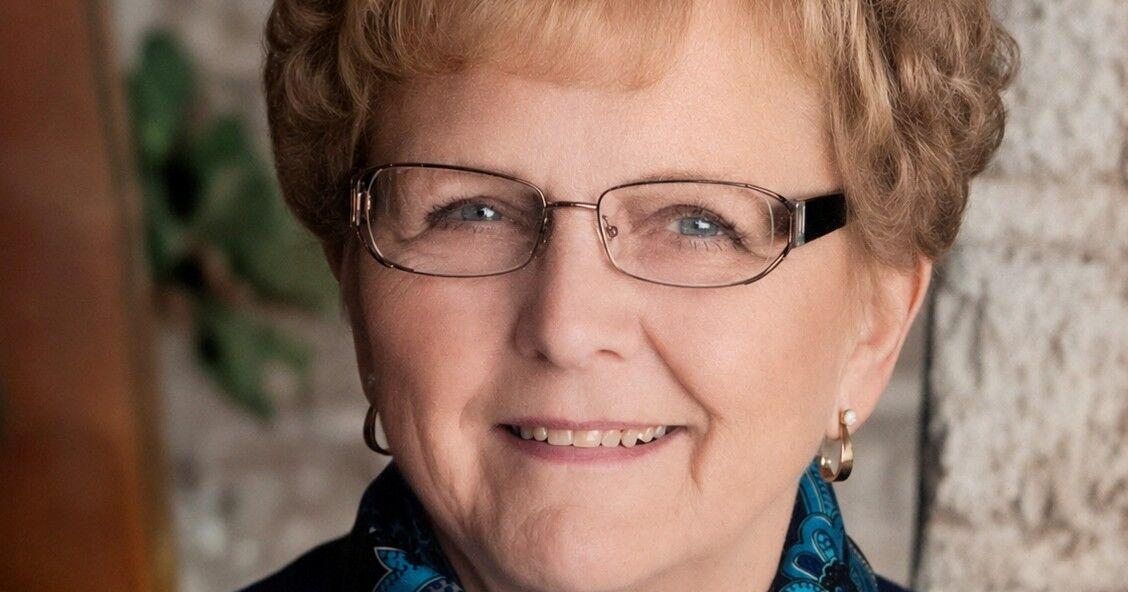 Sharon Holm | Obituaries | willmarradio.com