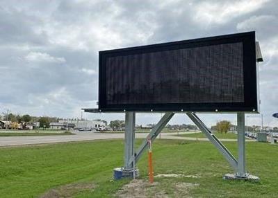 MnDot installs permanent electronic message signs in Willmar, Marshall ...