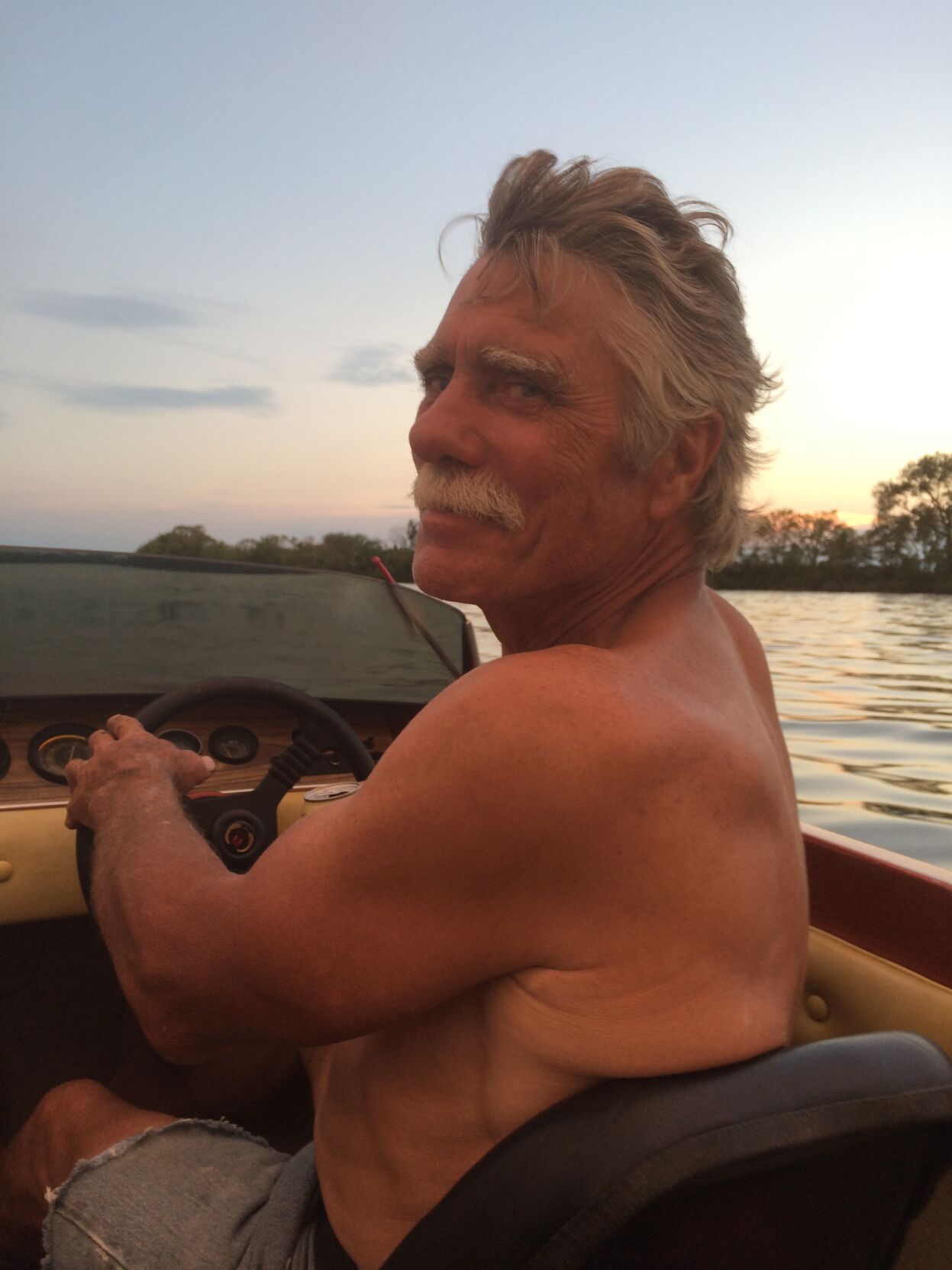 Charles "Charlie" Baumgartner | Obituaries | willmarradio.com