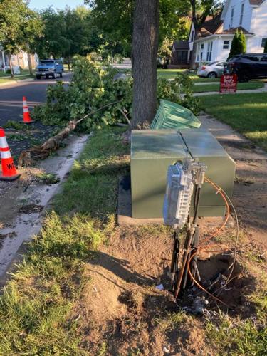 Crash Disrupts Power in SE Willmar Sunday Night | News | willmarradio.com