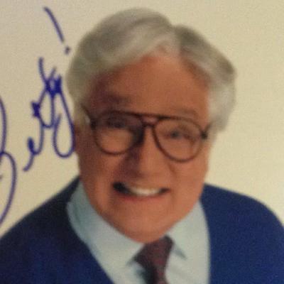 Menards pitchman Ray Szmanda dies at 91 | News | willmarradio.com