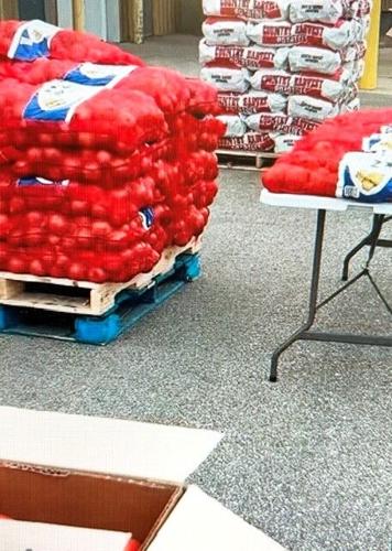 Kandiyohi County Foodshelf changes parking lot food pickup procedure ...