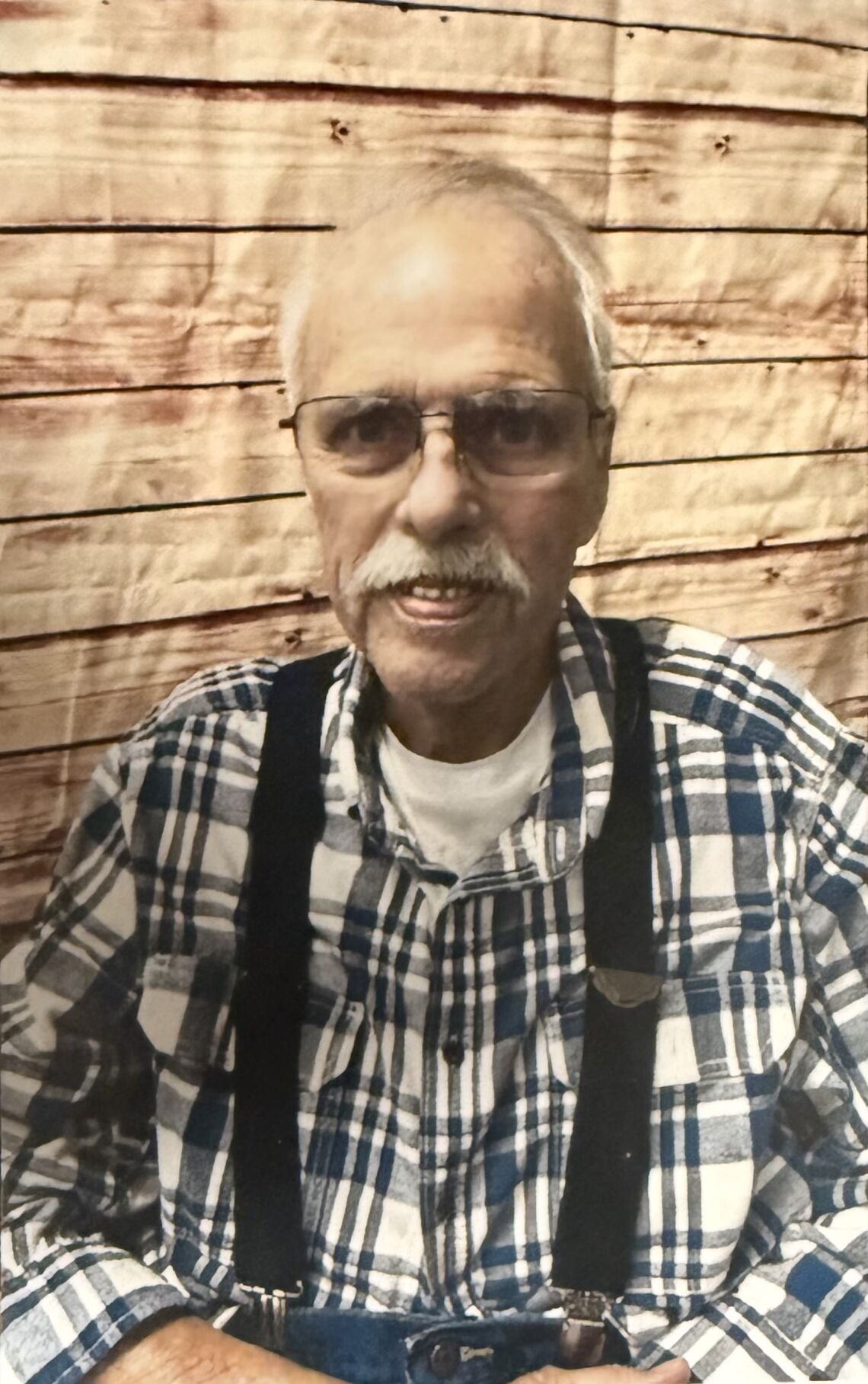 Dennis "Denny" Lindquist | Obituaries | willmarradio.com