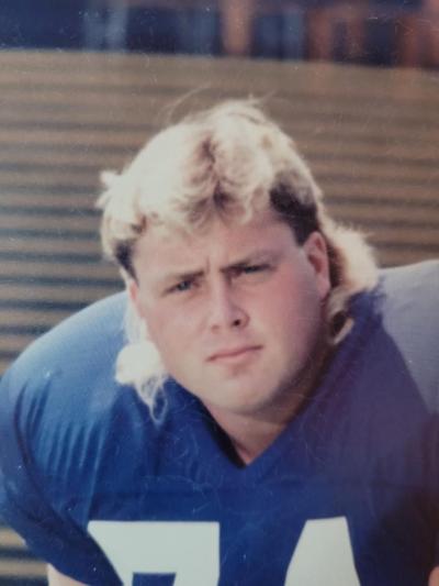 Tommy Svobodny | Obituaries | willmarradio.com