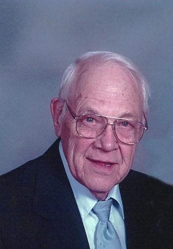 Warren Lindgren | Obituaries | willmarradio.com