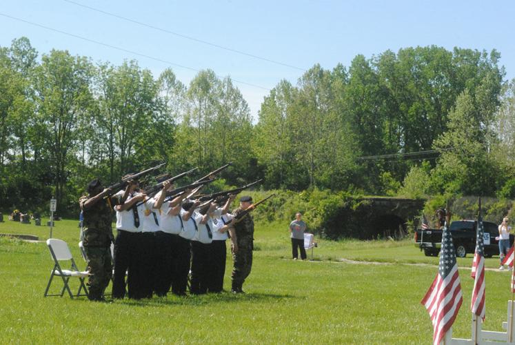 Union City Memorial Day service photos | News | winchesternewsgazette.com