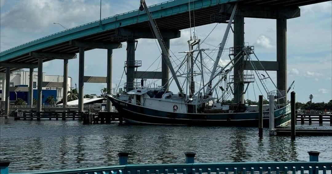 Matanzas Pass Bridge reopens after boat crashes into it, closing it for ...