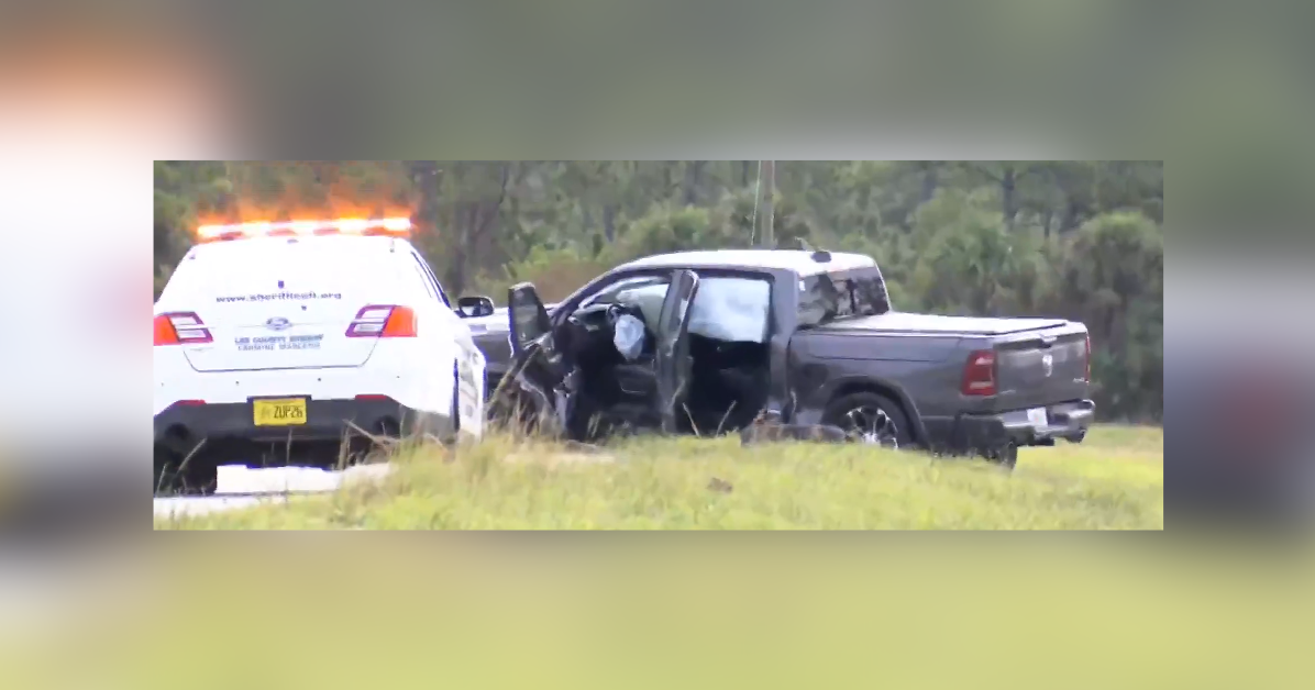 At least 1 hurt after 2 pickups crash on Corkscrew Rd. | Lee County ...