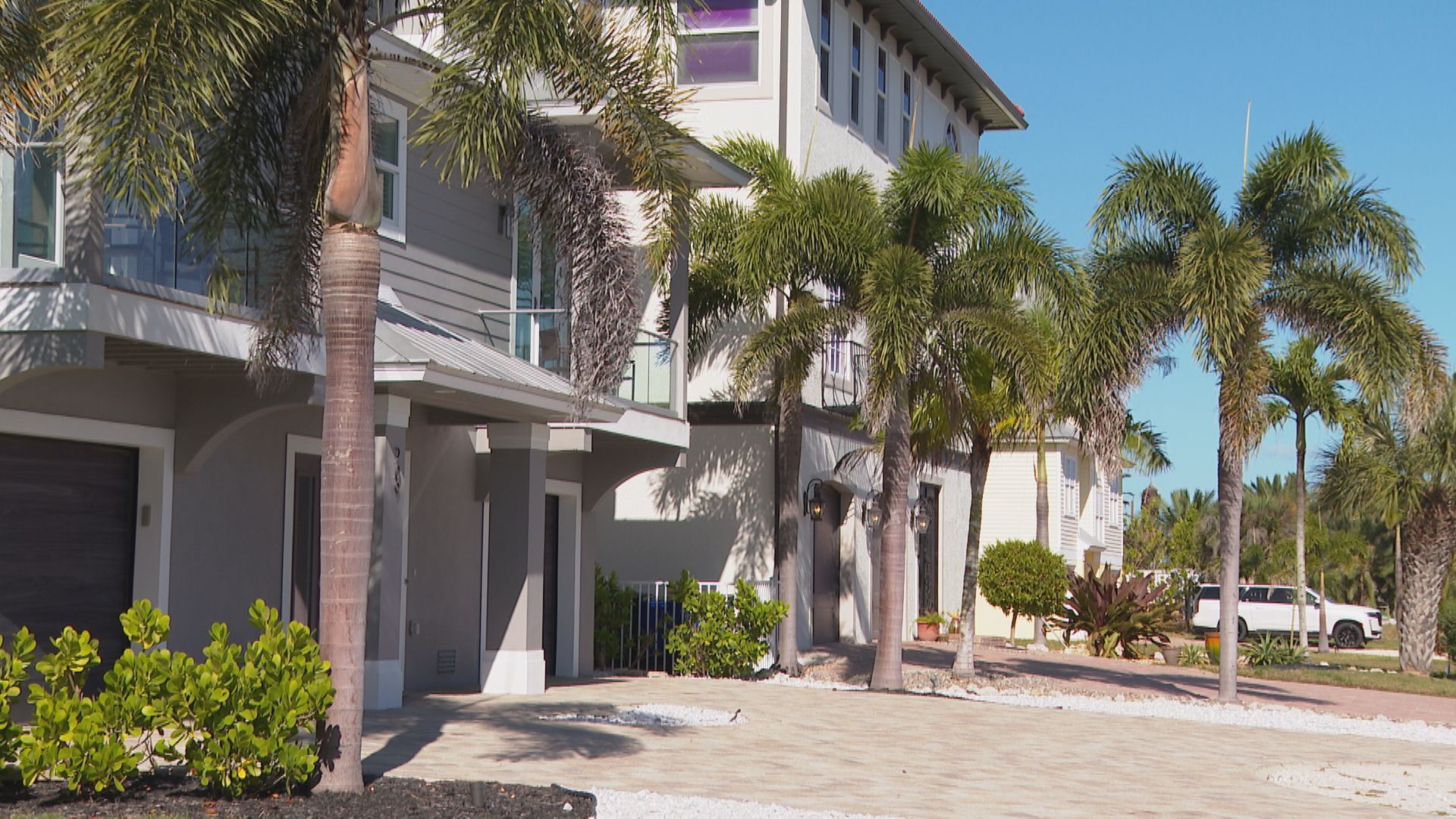 Fort Myers Beach cracks down on unregistered short-term rentals | Lee ...