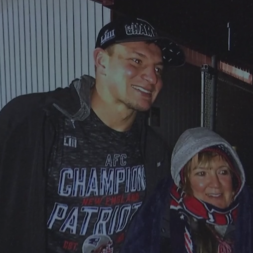 gronkowski mom