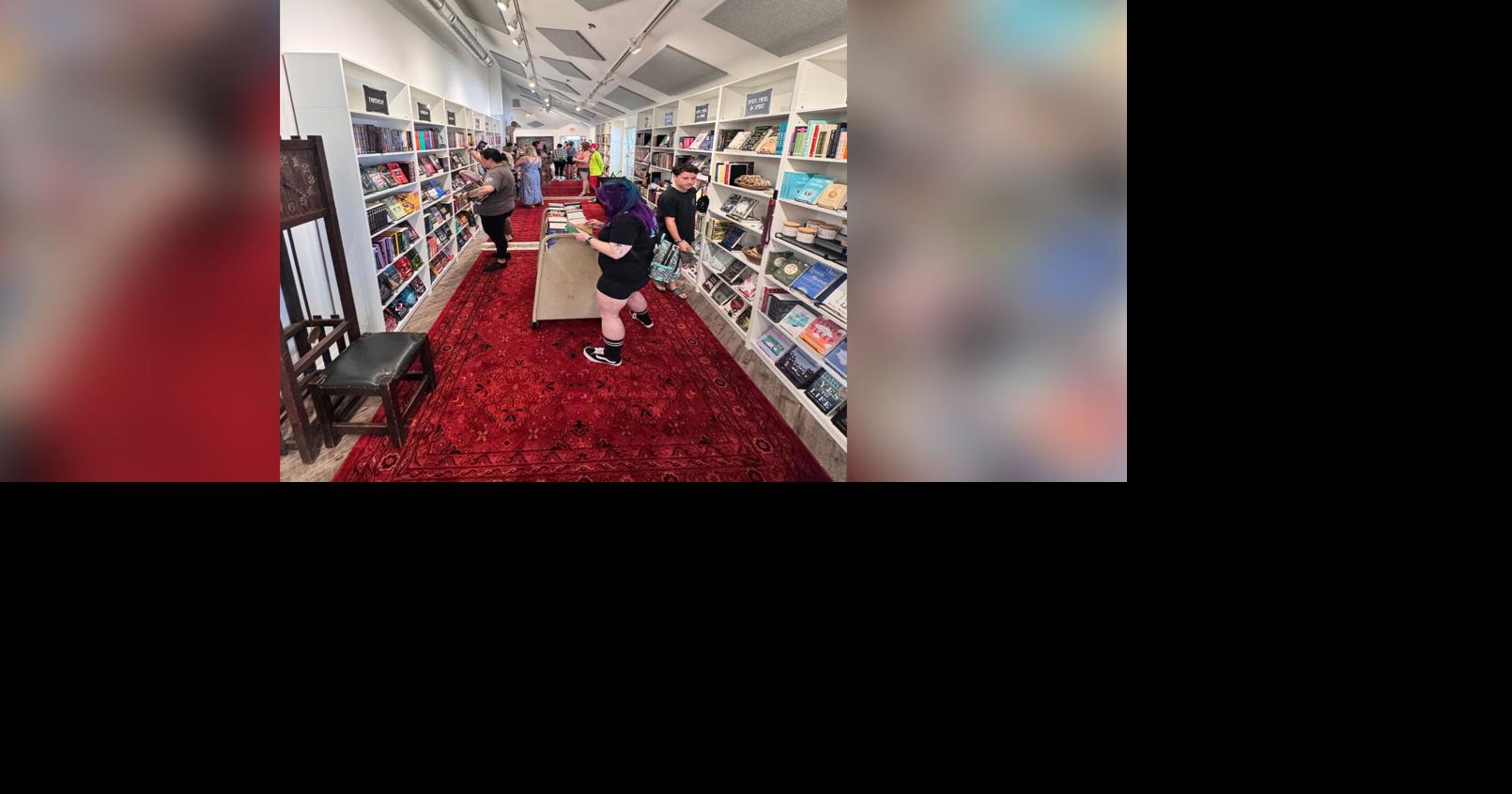 Local bookstores in SWFL celebrate Independent Bookstore Day | Lee ...