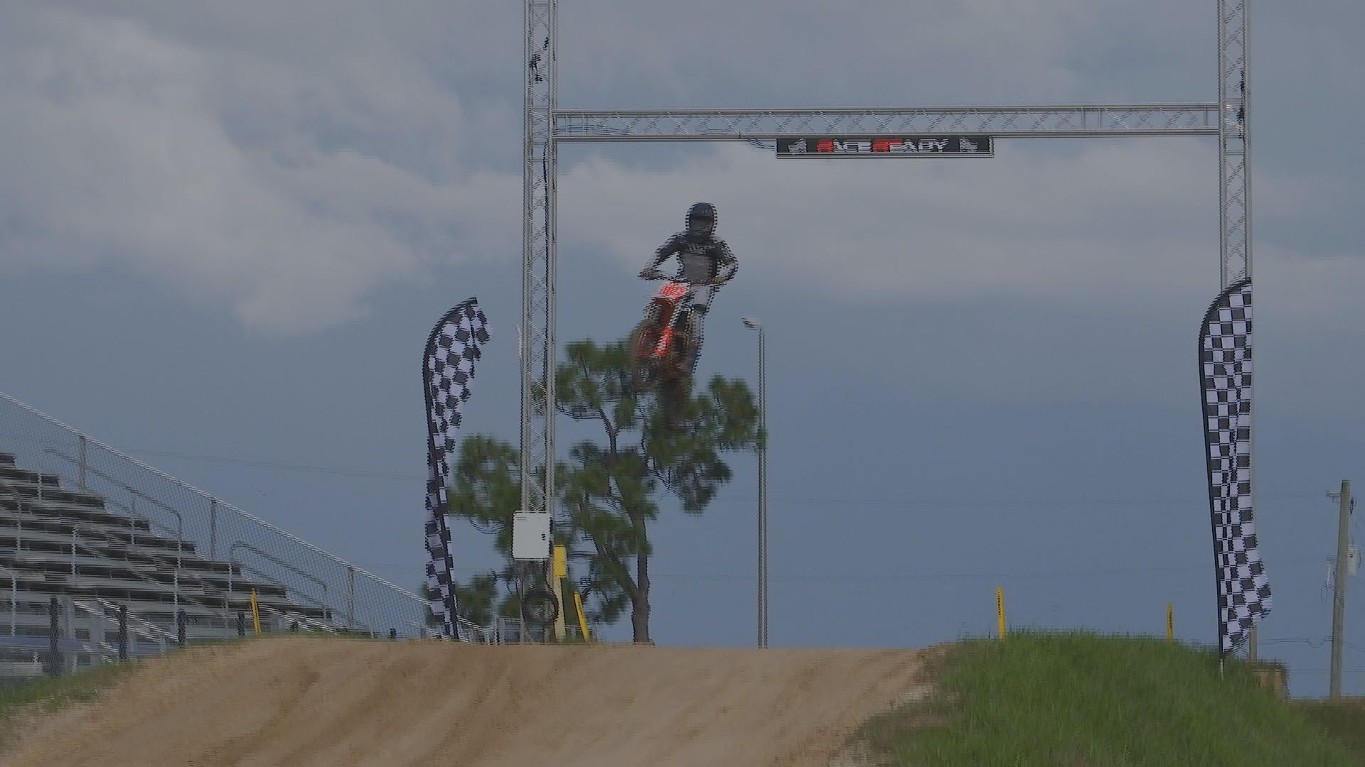 Young motocross racer balances school and sport | Sports | winknews.com
