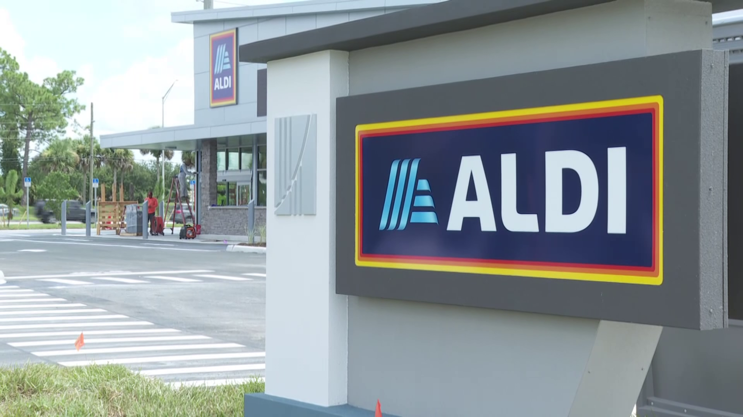Immokalee locals share mixed feelings as Aldi replaces Winn-Dixie ...