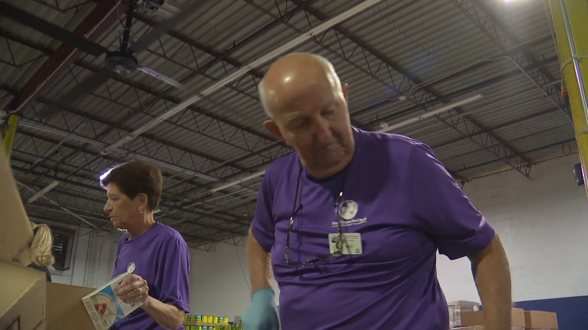 Fort Myers food bank volunteers pack thousands of meals for families ...