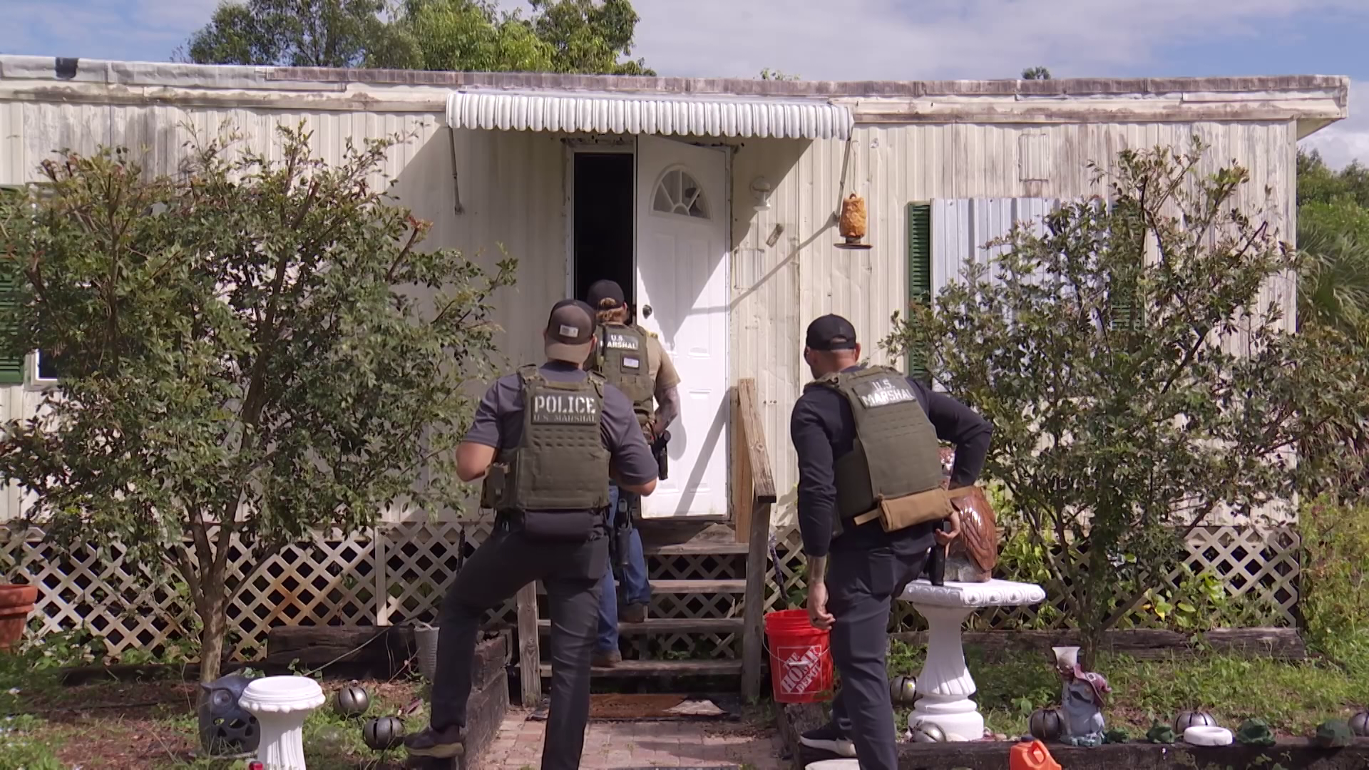 WINK Investigates joins US Marshals during search for missing kids ...