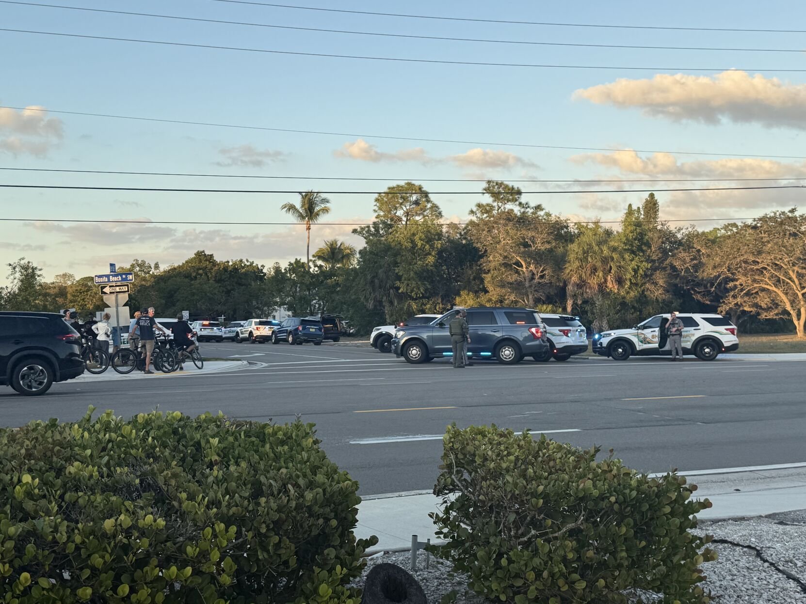 Armed woman surrenders after Bonita Springs standoff with deputies ...